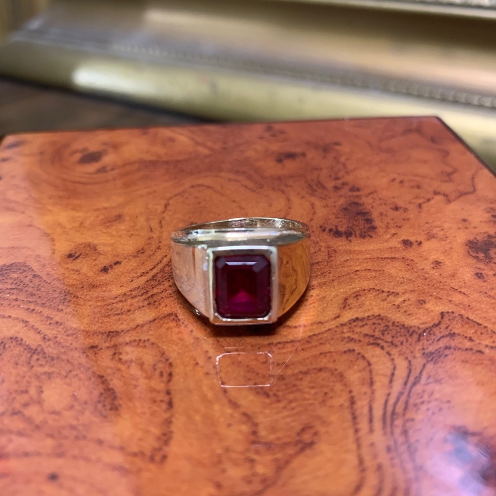 14k Gold Large Ruby Ring - Gem